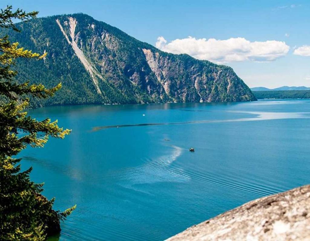 Bayview Chamber of Commerce - International Selkirk Loop