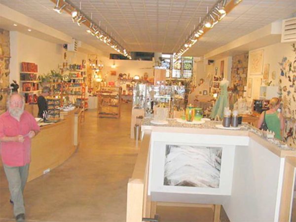 Craft Connection Co-Operative - International Selkirk Loop