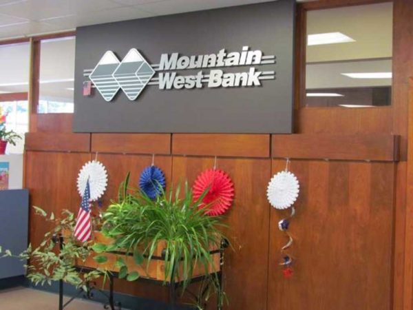 Mountain West Bank - International Selkirk Loop