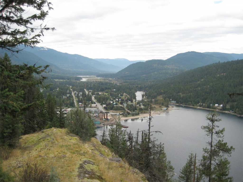 Slocan City - International Selkirk Loop
