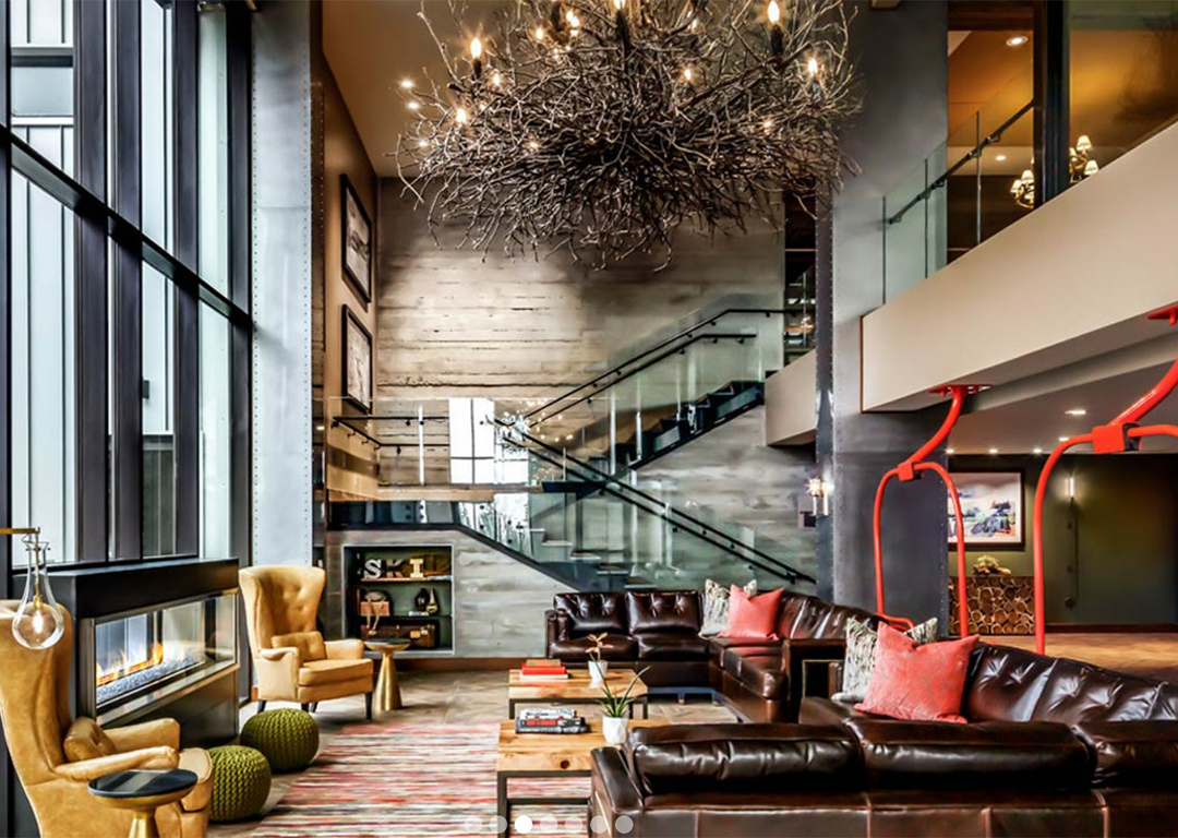 The Josie Hotel - International Selkirk Loop